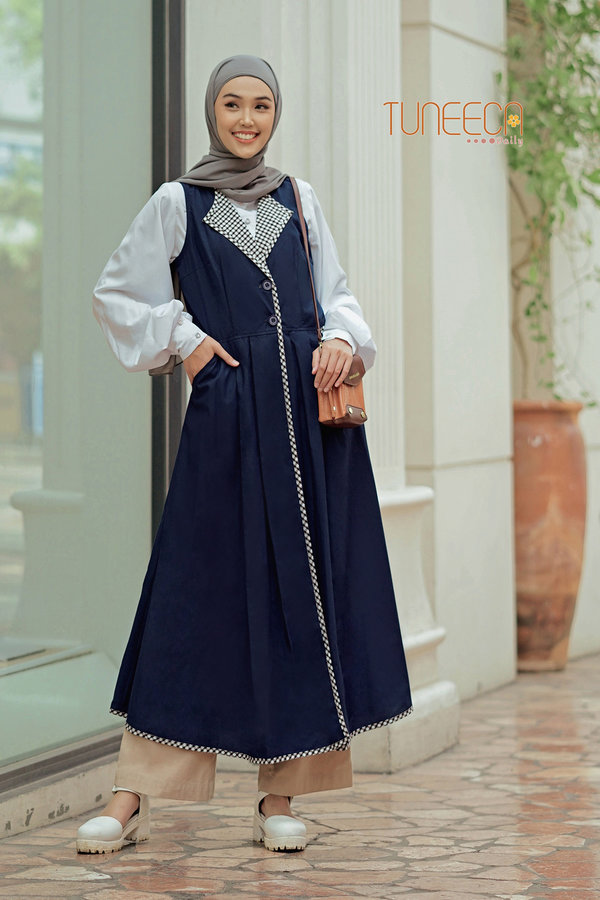 Outer TUNEECA DAILY Laury - R-1122007 DAILY OUTER Laury